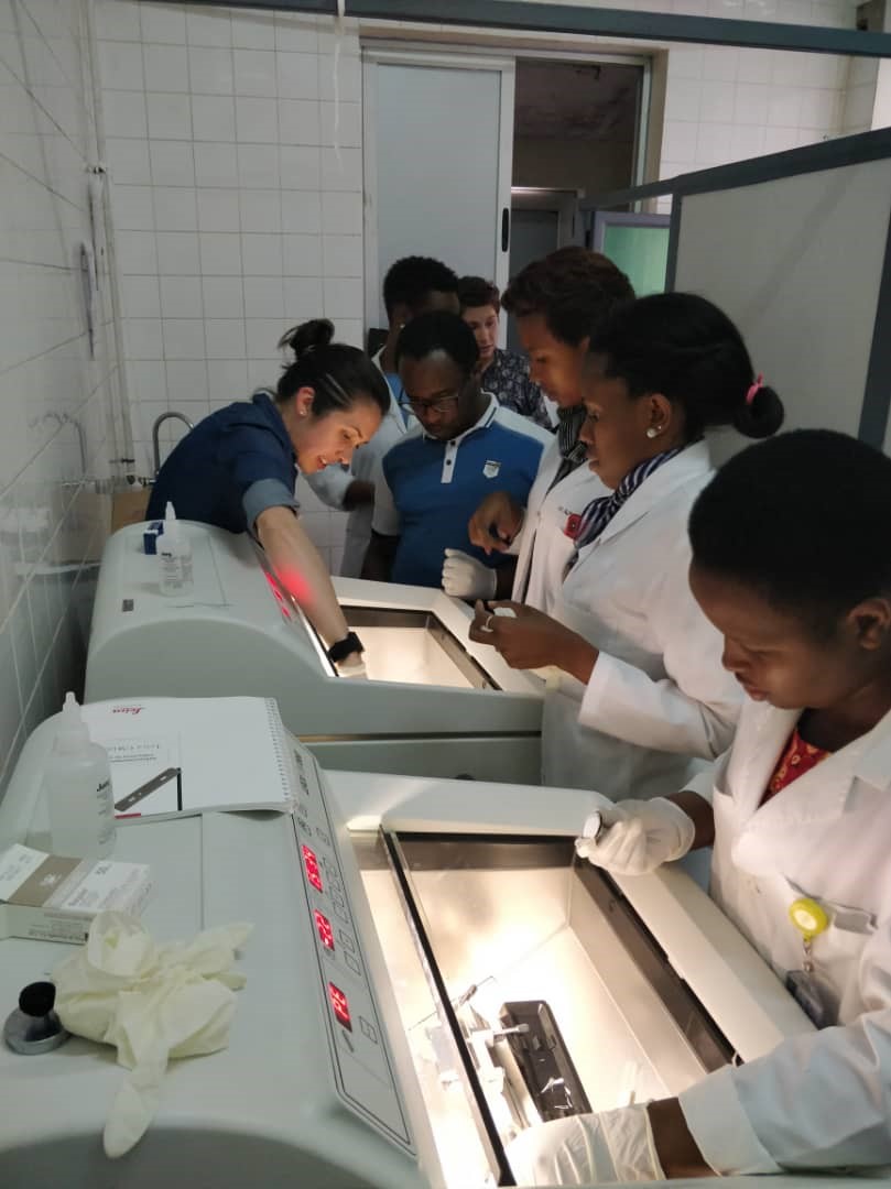 img2 – Lablogatory